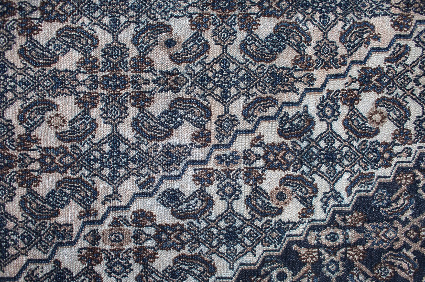 Vintage Carpet * Versmissen